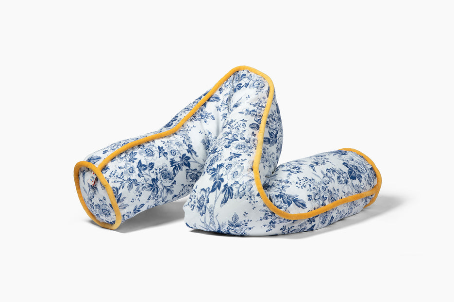 Wiggle Pillow and Cover Bundle